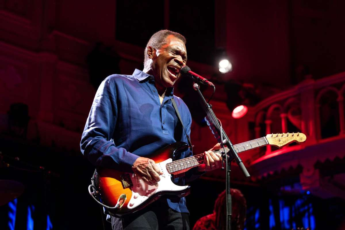 The Robert Cray Band - All Amped Up Tour | Kent Stage